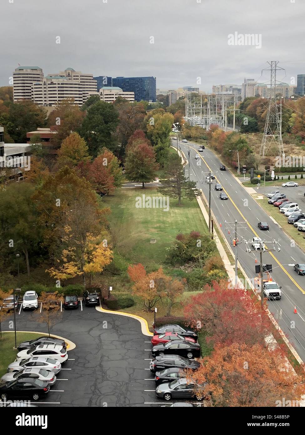 Suburban fall hi-res stock photography and images - Alamy