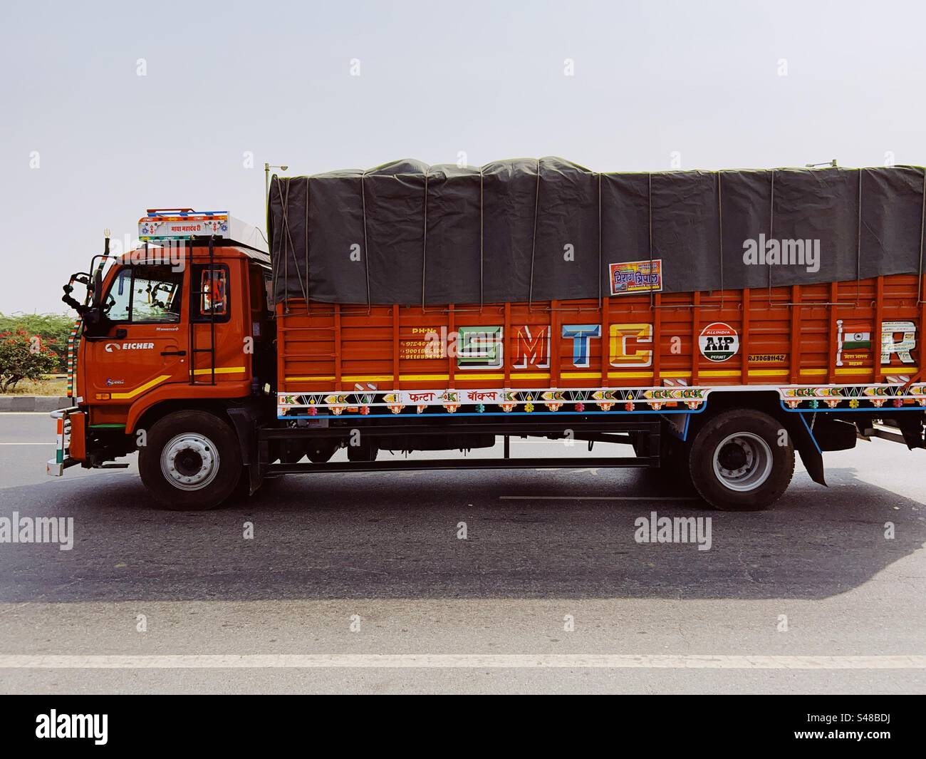 A cargo truck on an Indian National Highway Stock Photo - Alamy