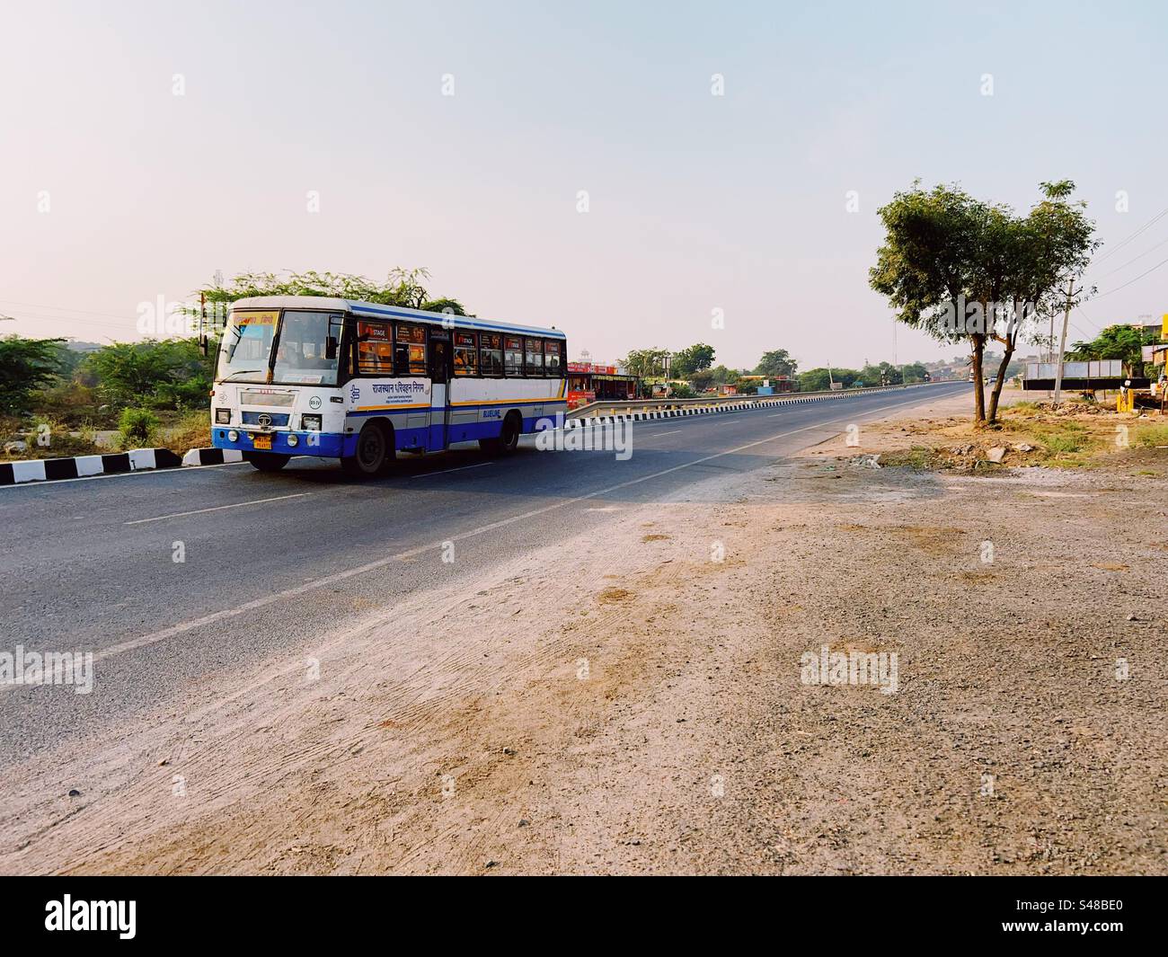 Passenger bus on an Indian National Highway Stock Photo - Alamy