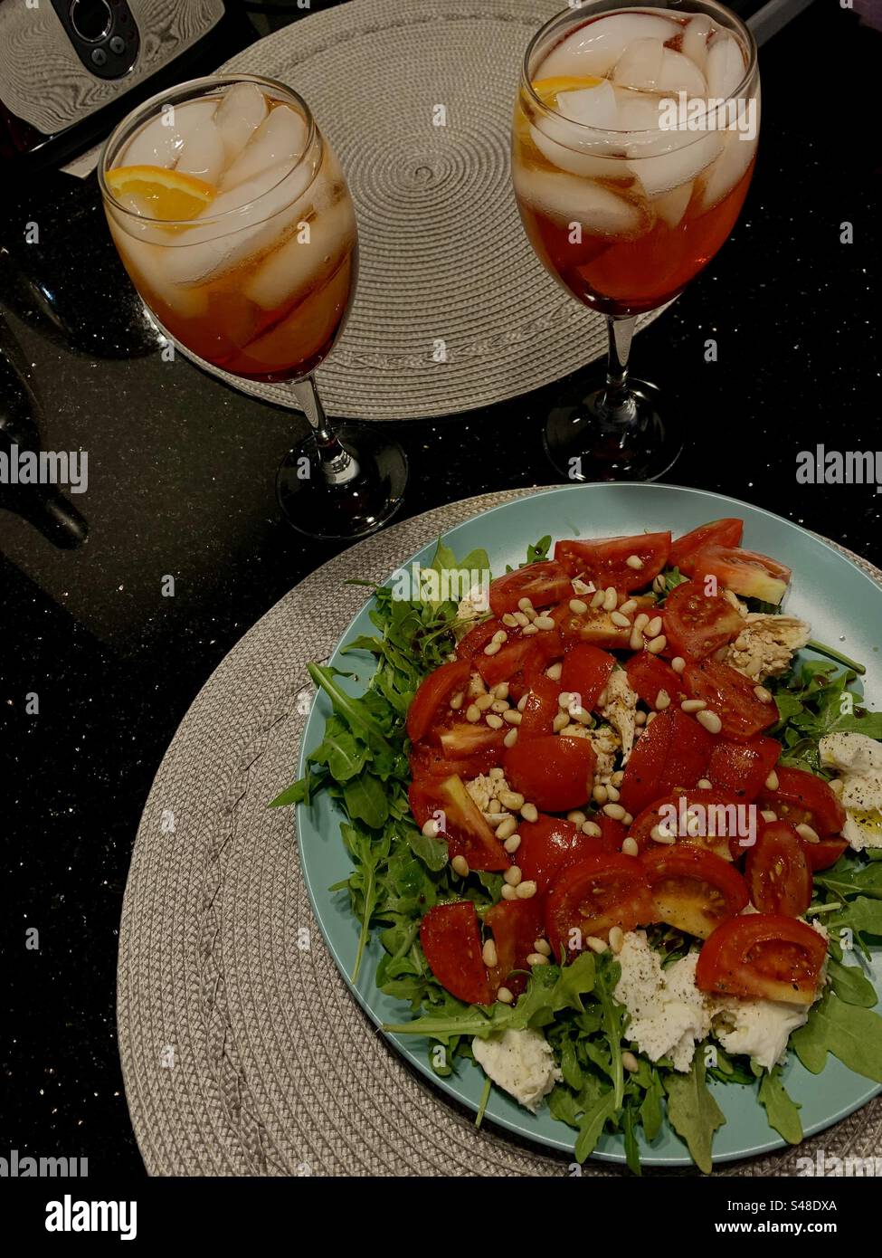 Cocktail dinner hi-res stock photography and images - Alamy