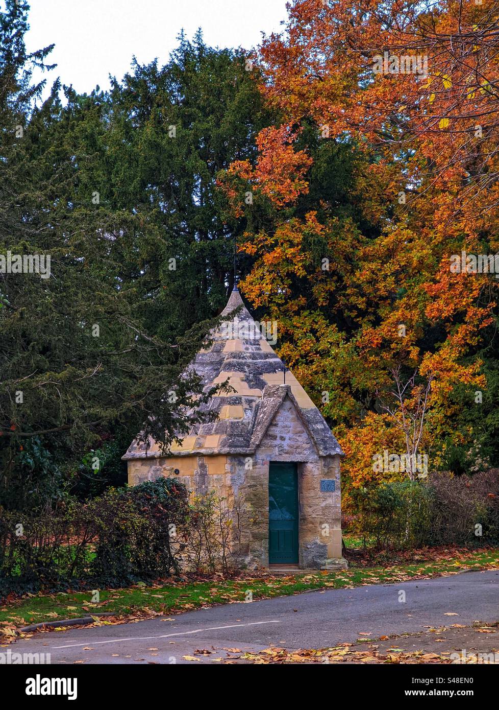 Conduit house abingdon hi-res stock photography and images - Alamy Conduit house abingdon hi-res stock photography and images - Alamy