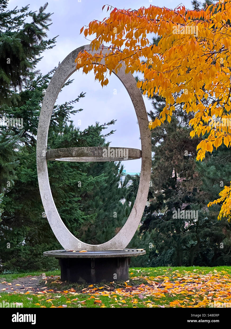 Sculpture art artwork hi-res stock photography and images - Alamy