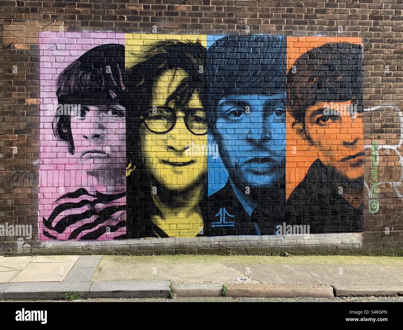 Beatles art hi-res stock photography and images - Alamy