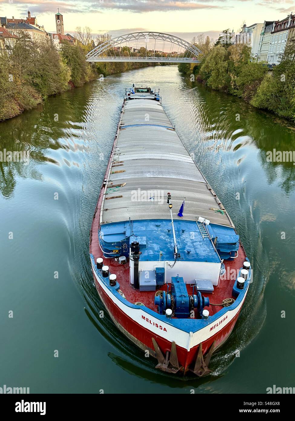 Cargo barge hi-res stock photography and images - Alamy