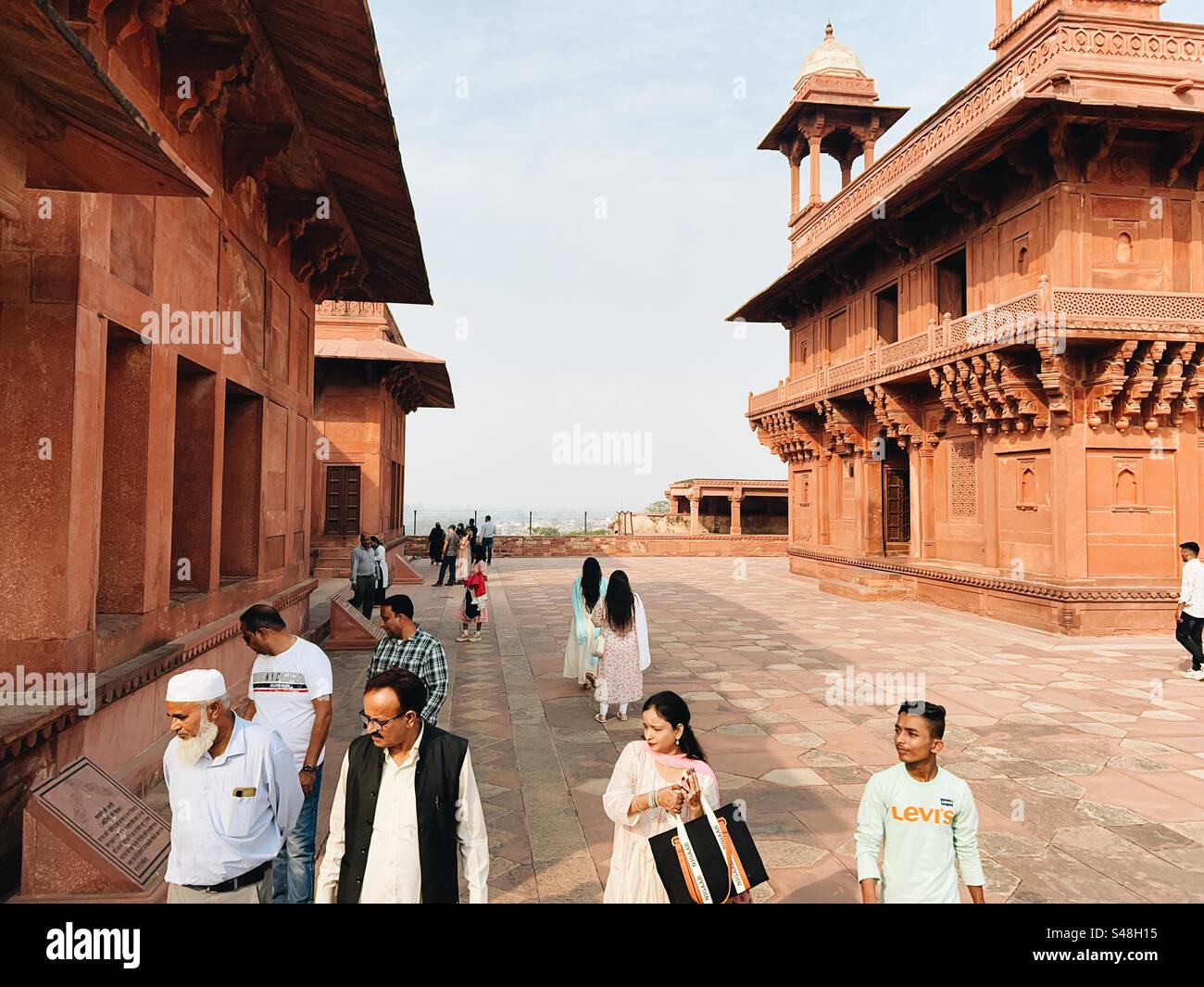 Indian tourists exploring Akbar and Jodha Bai’a palaces in Fatehpur ...