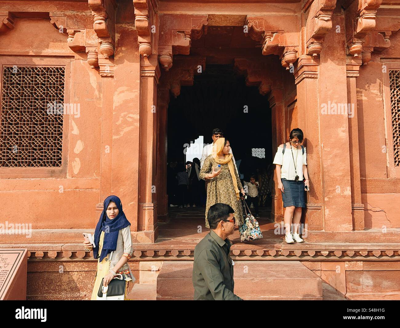 Indian tourists exploring Akbar and Jodha Bai’a palaces in Fatehpur ...