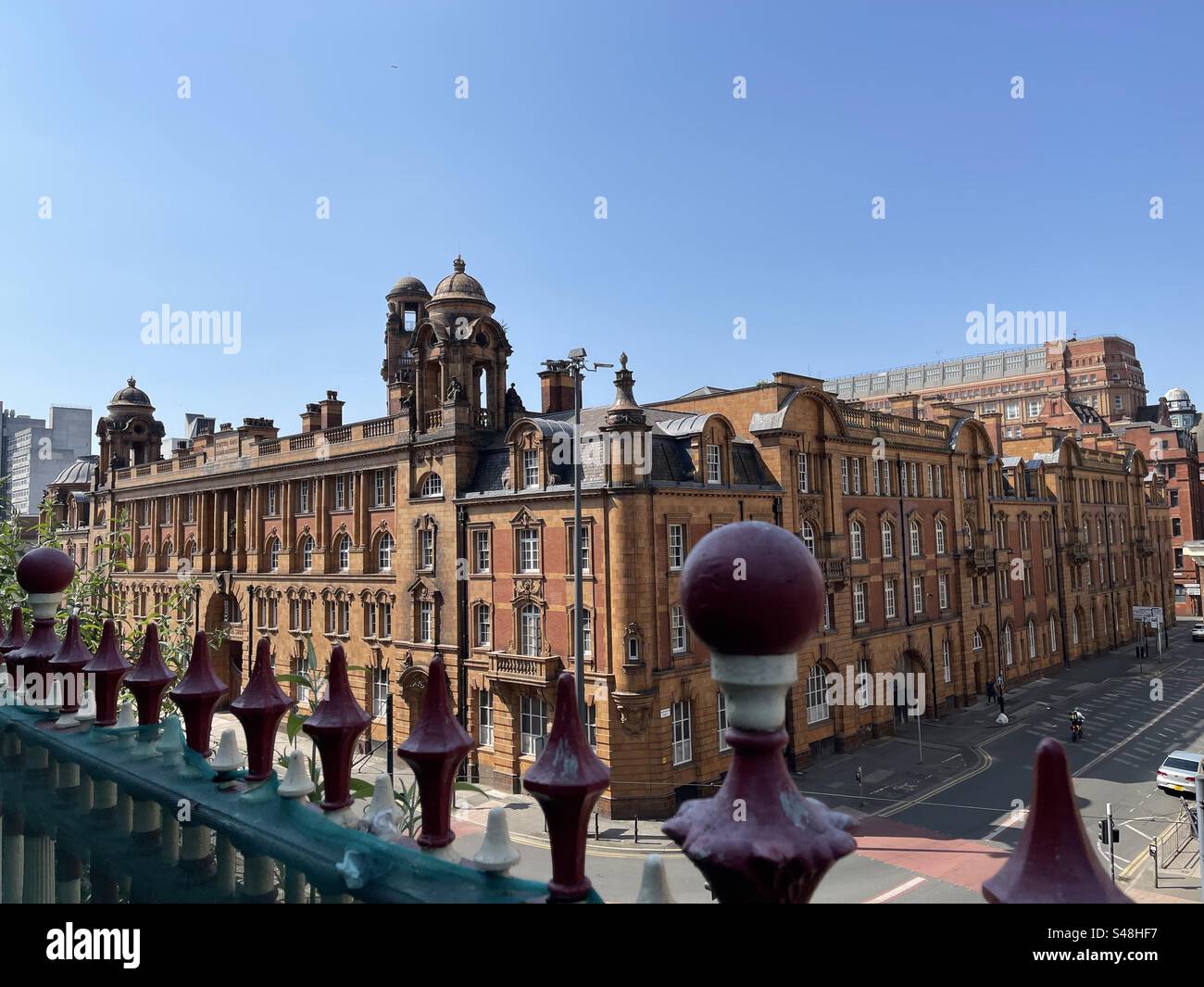 Manchester buildings hi-res stock photography and images - Alamy