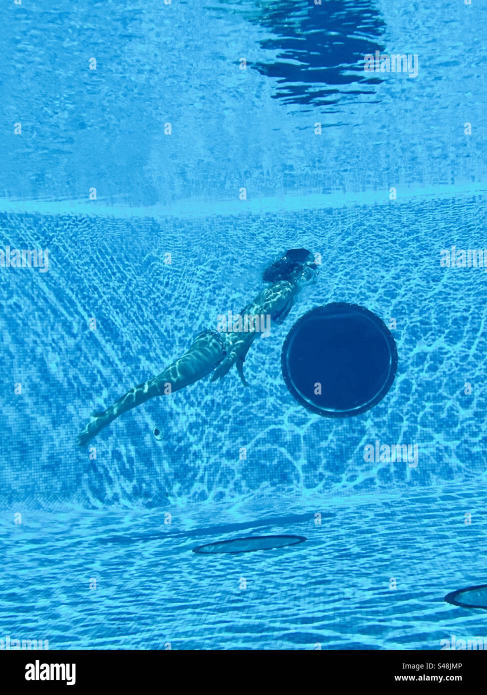 Swimmer underwater hi-res stock photography and images - Alamy