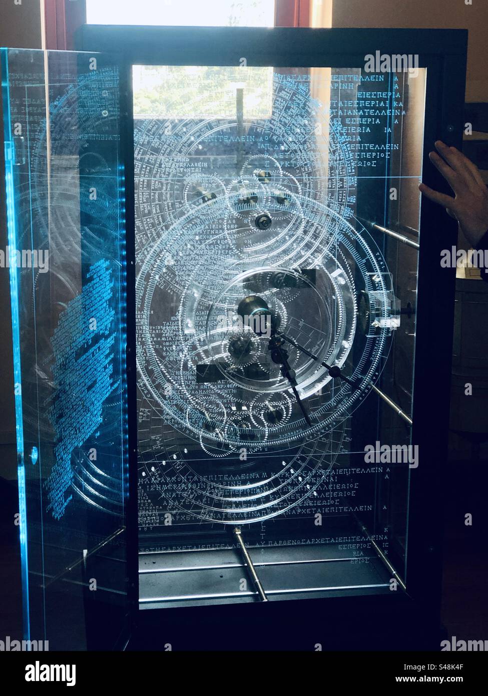 Antikythera mechanism hi-res stock photography and images - Alamy
