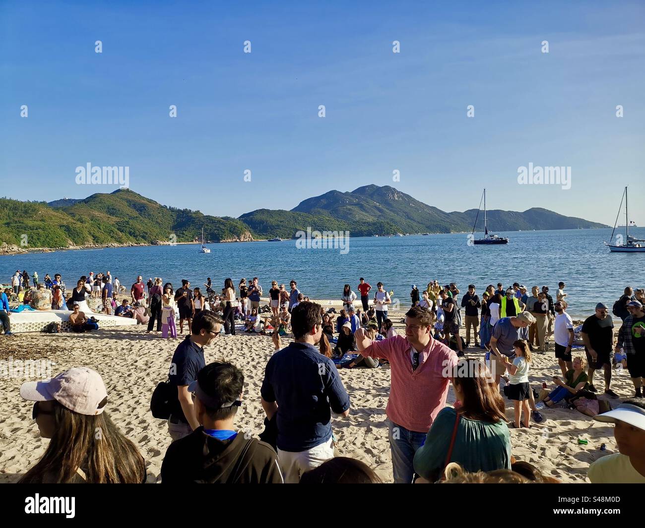 The colorful Lamma Island Fun Day music festival on the Power Station ...