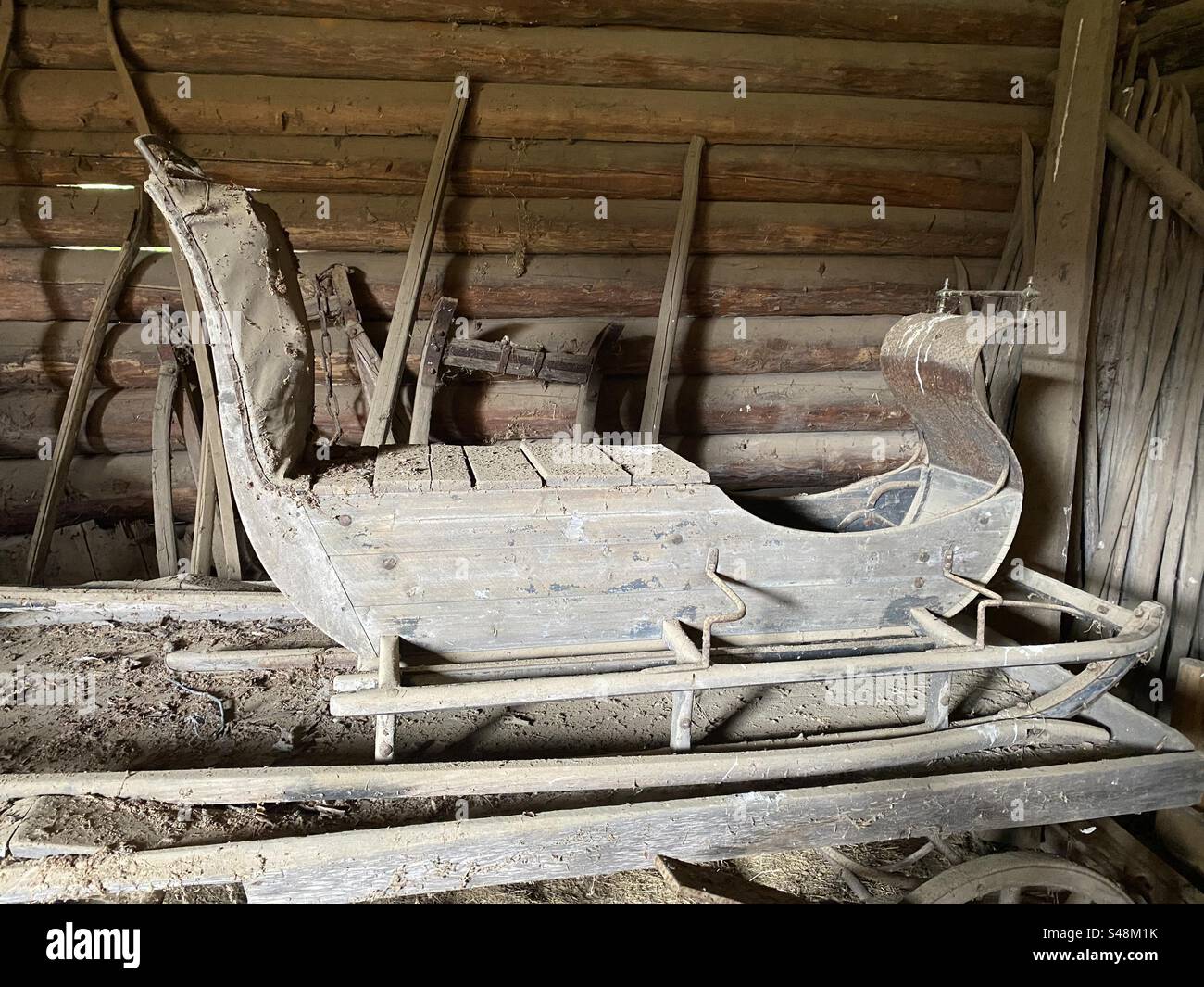 Old sled hi-res stock photography and images - Alamy
