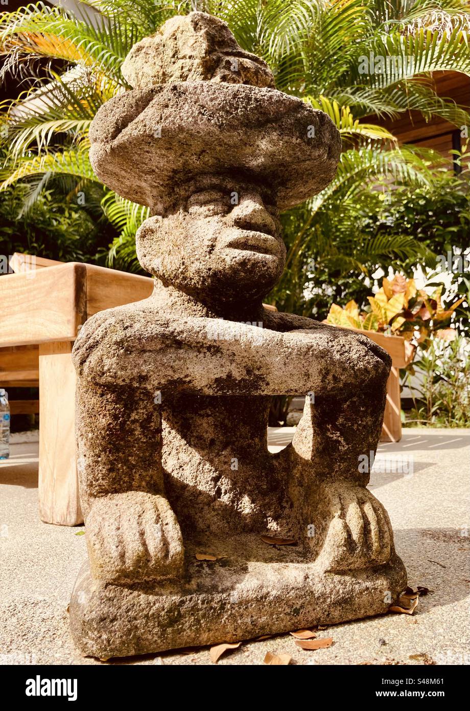 Mayan statue hi-res stock photography and images - Alamy