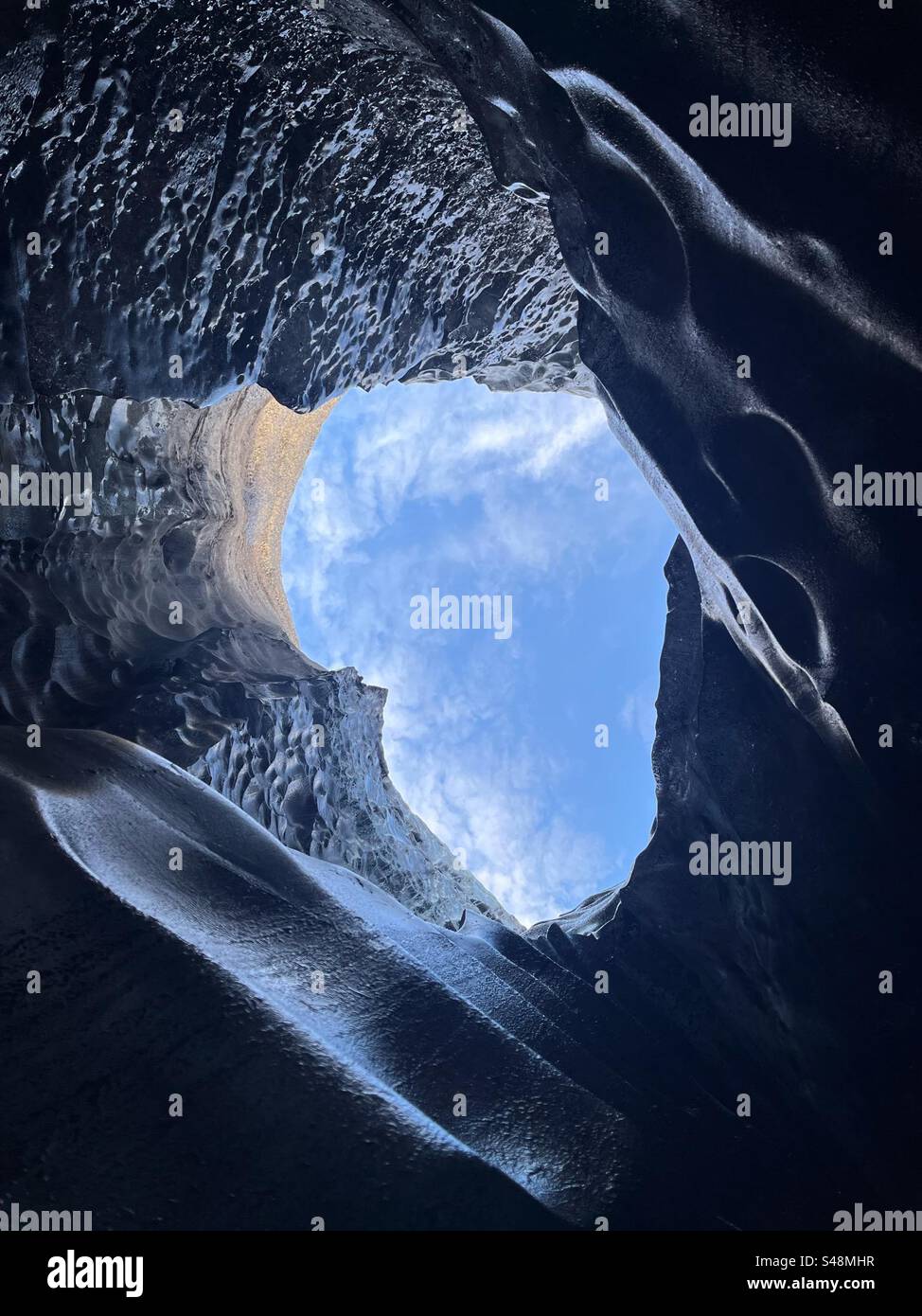 Heart cave hi-res stock photography and images - Alamy