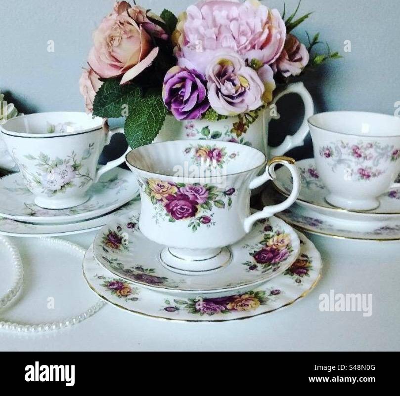 Teacup trio hi-res stock photography and images - Alamy