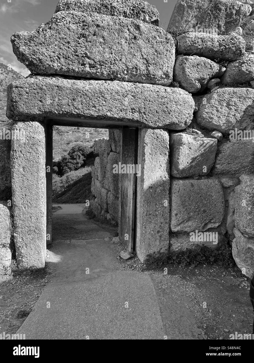 Stone doorway in Greek temple Stock Photo - Alamy Stone doorway in Greek temple Stock Photo - Alamy