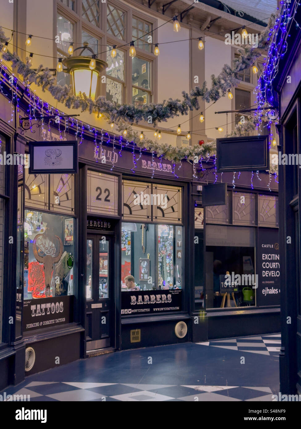 Duke street arcade hi-res stock photography and images - Alamy