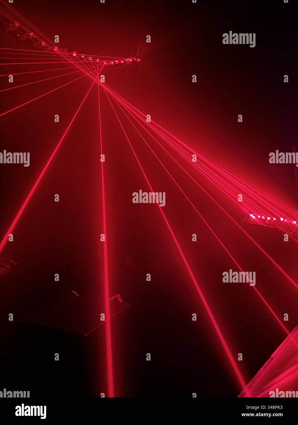 Red light beams hi-res stock photography and images - Alamy