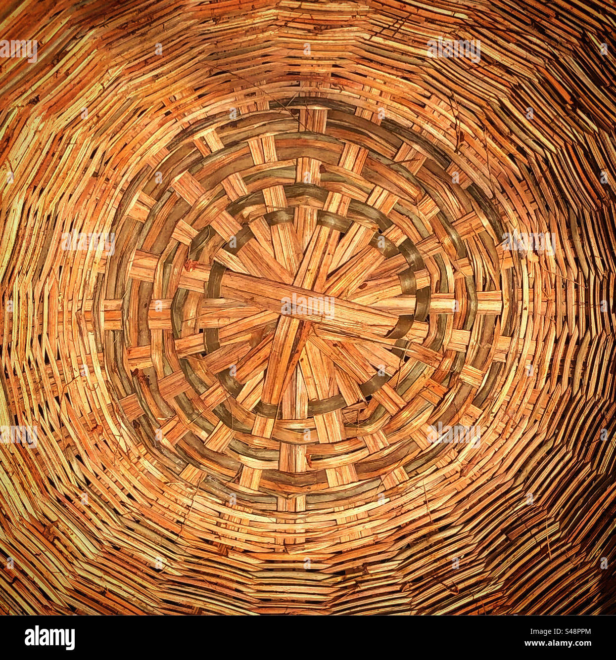 Inner basket hi-res stock photography and images - Alamy