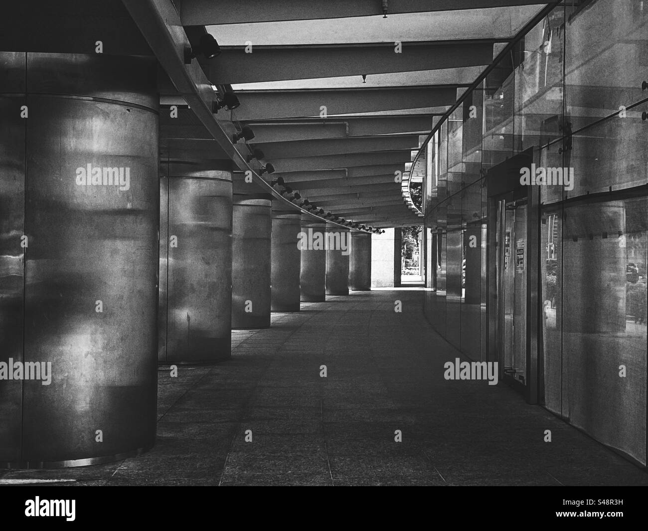 Dark walkway hi-res stock photography and images - Alamy