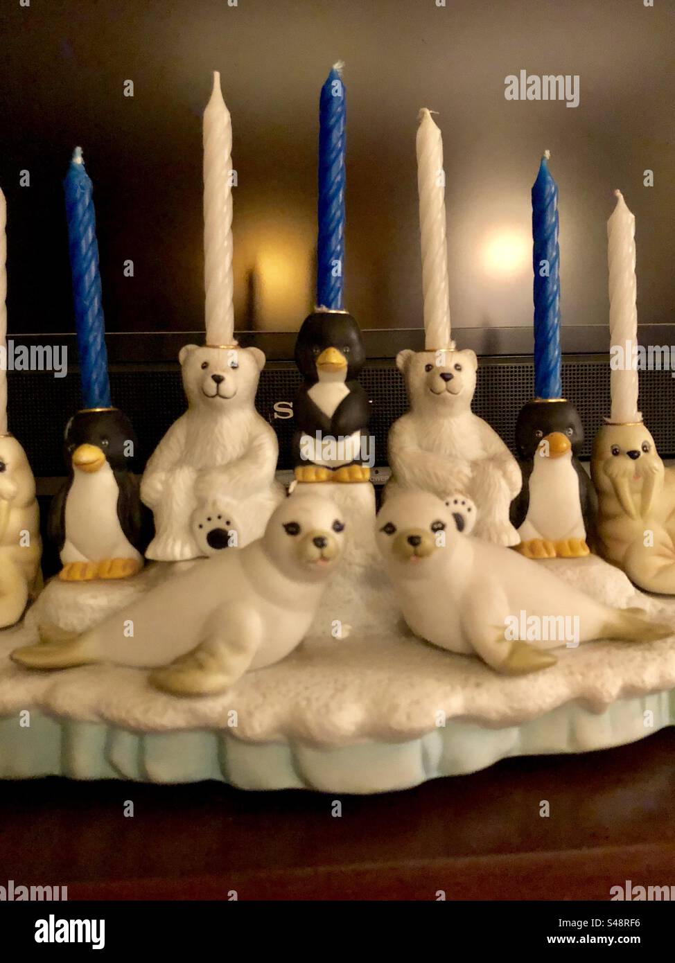 Hanukkah menorah hi-res stock photography and images - Alamy