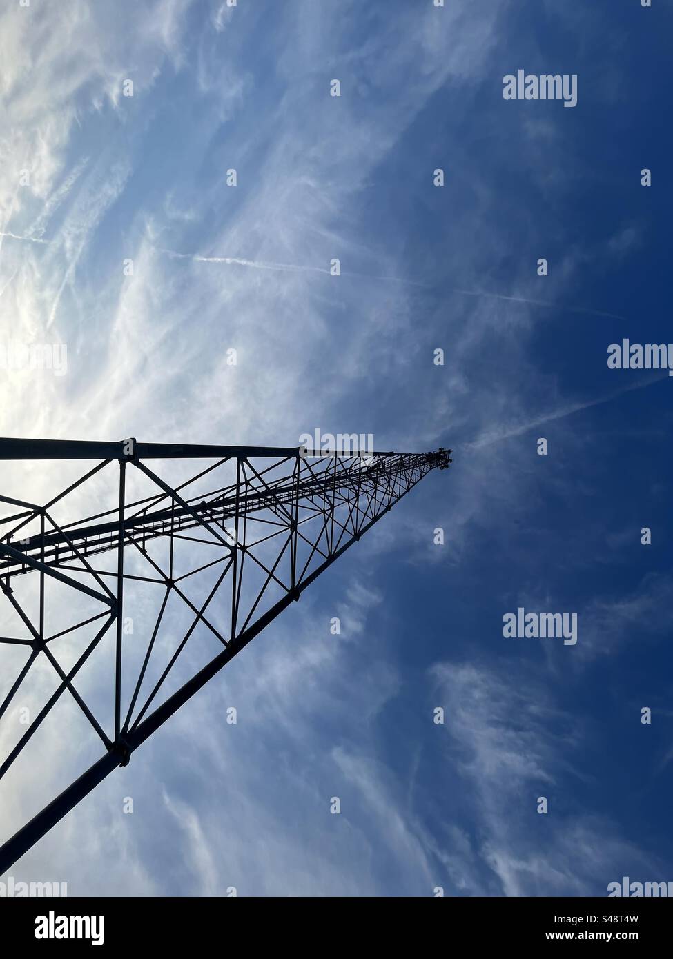 Telephone repeater tower hi-res stock photography and images - Alamy