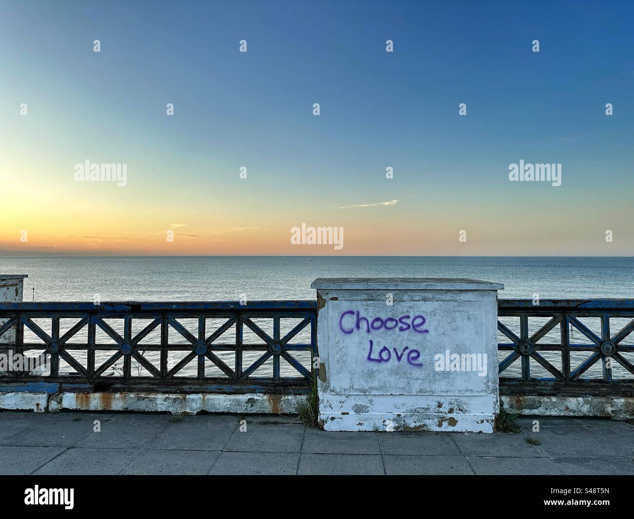 Choose love graffiti hi-res stock photography and images - Alamy