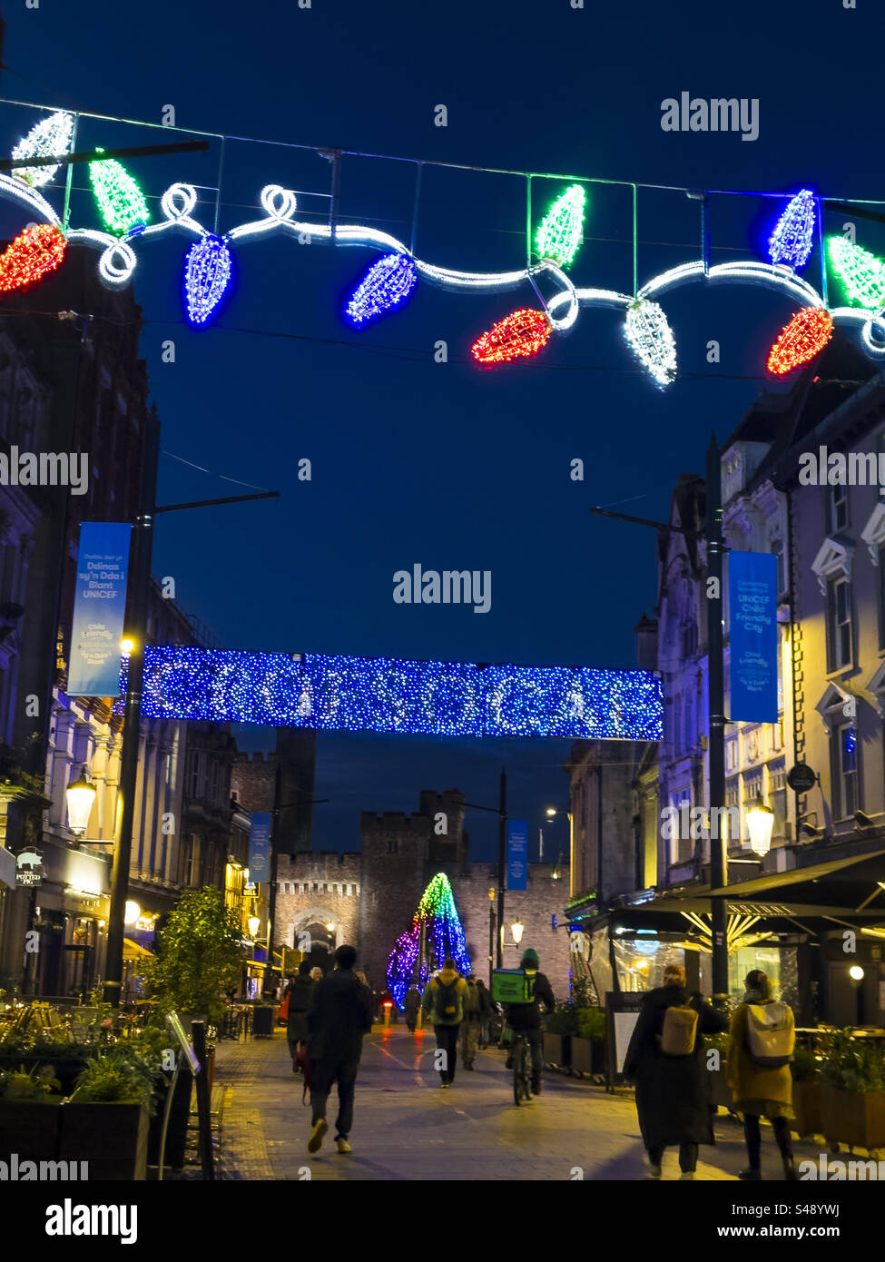 Cardiff Christmas festival on High Street: Phillip Roberts Stock Photo ...