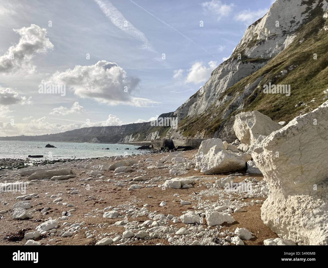White chalk cliffs near dover hi-res stock photography and images - Alamy