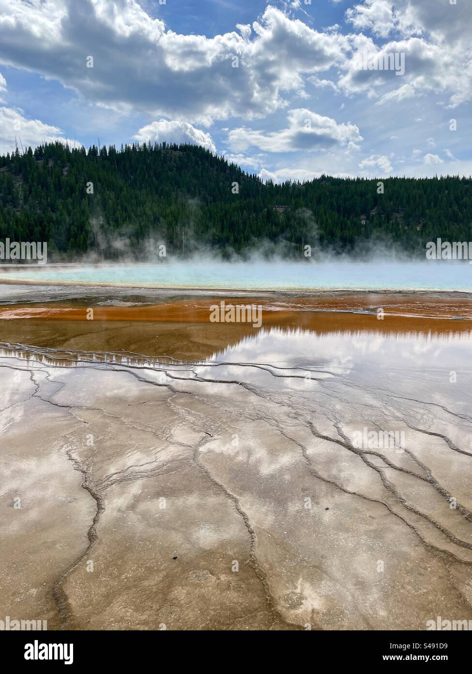 Wyoming hot spring smartphone stock photos and images - Alamy