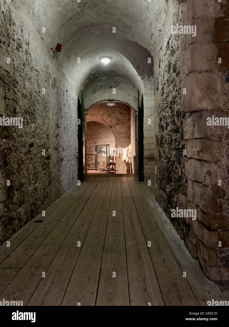Walls dover castle hi-res stock photography and images - Alamy