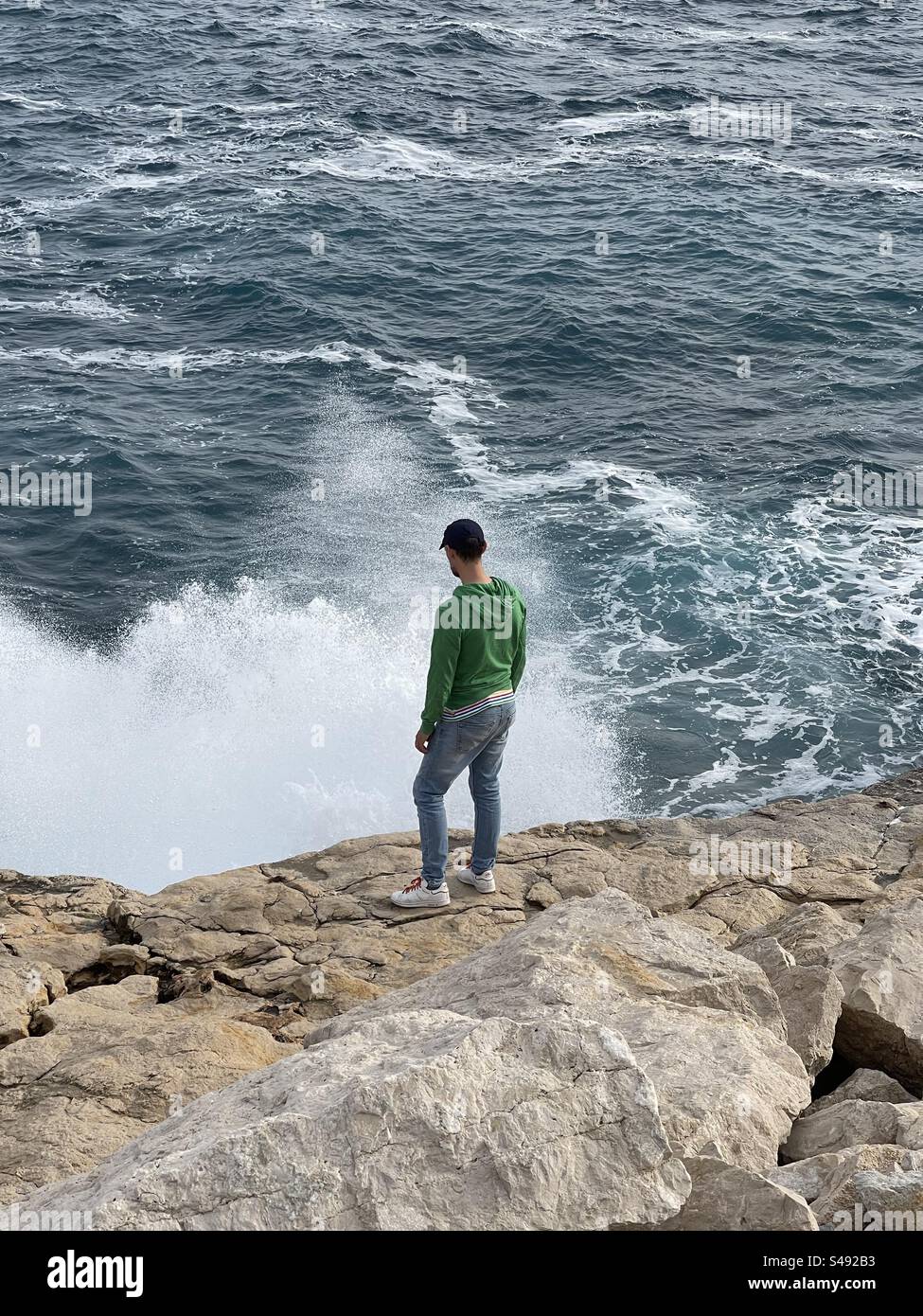 Man rocks hi-res stock photography and images - Alamy