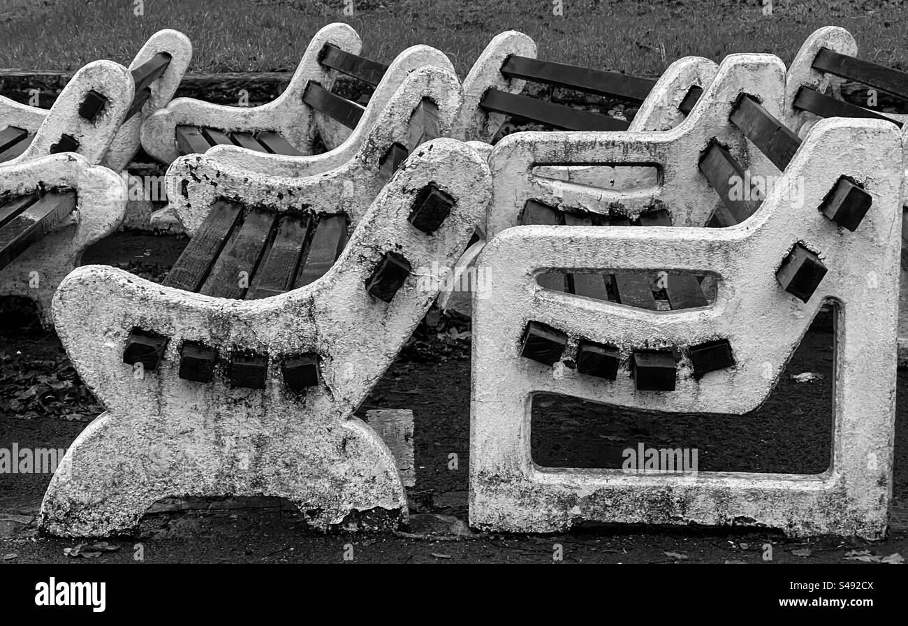 Concrete benches hi-res stock photography and images - Alamy