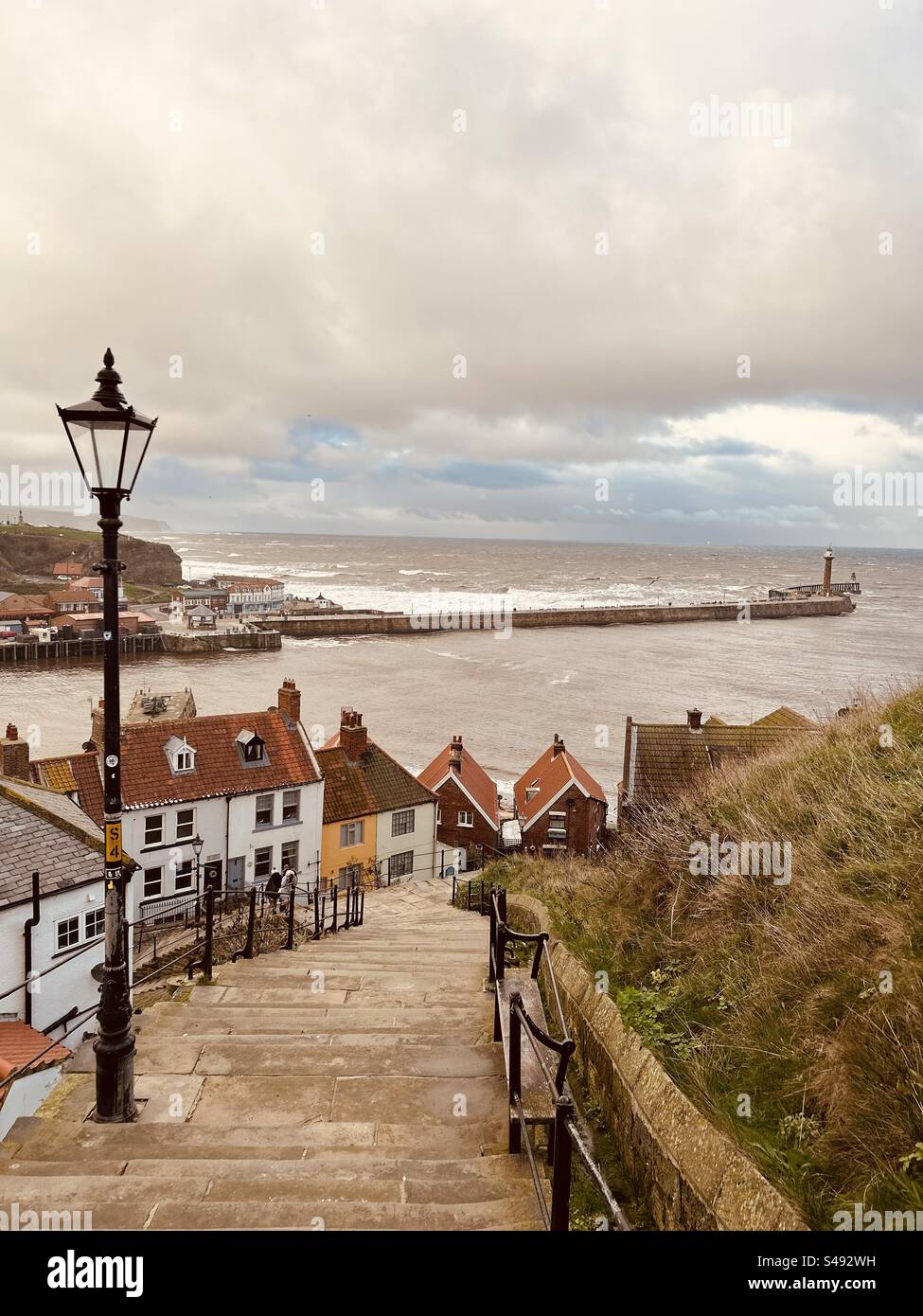 Whitby 199 steps hi-res stock photography and images - Alamy