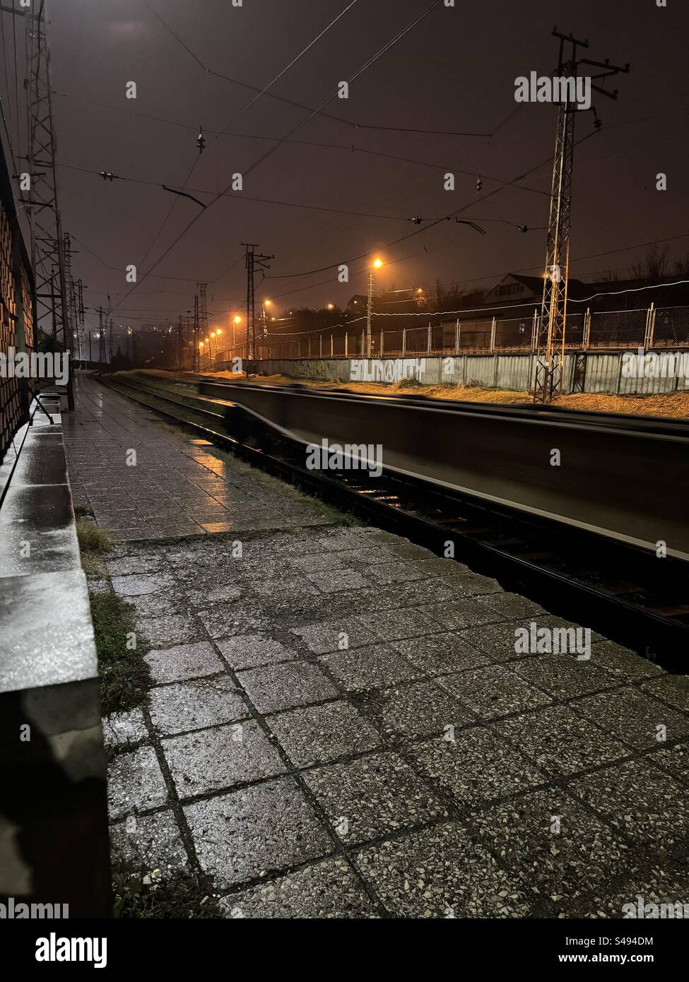 Railway night hi-res stock photography and images - Alamy