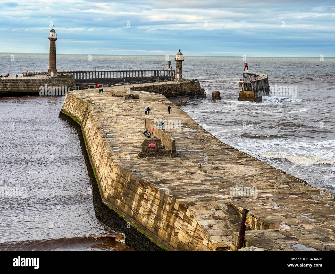 Whitby stone hi-res stock photography and images - Alamy