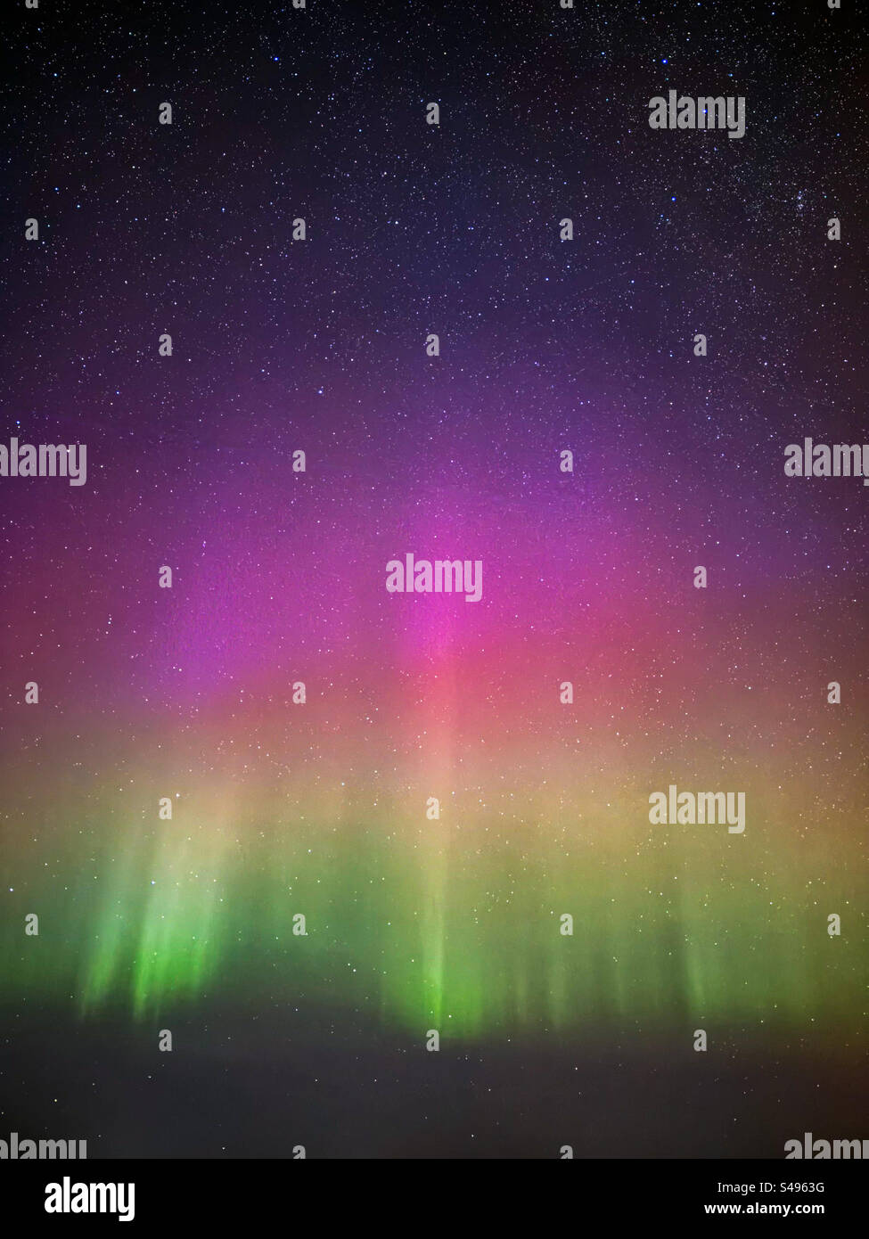 Rainbow northern lights hi-res stock photography and images - Alamy