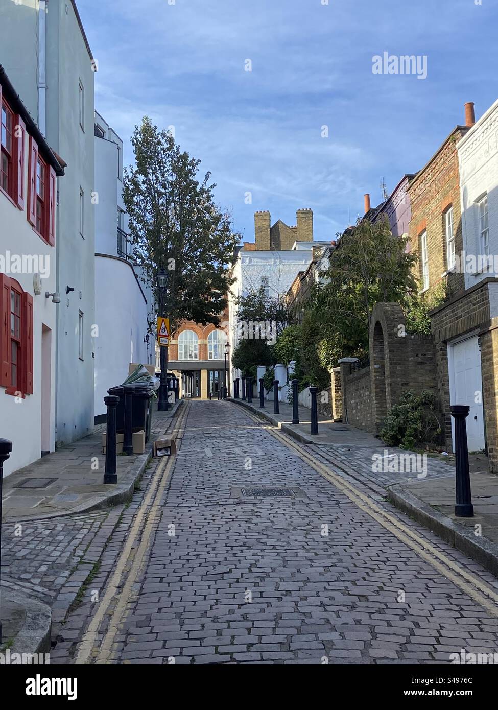 Gorgeous street hi-res stock photography and images - Alamy