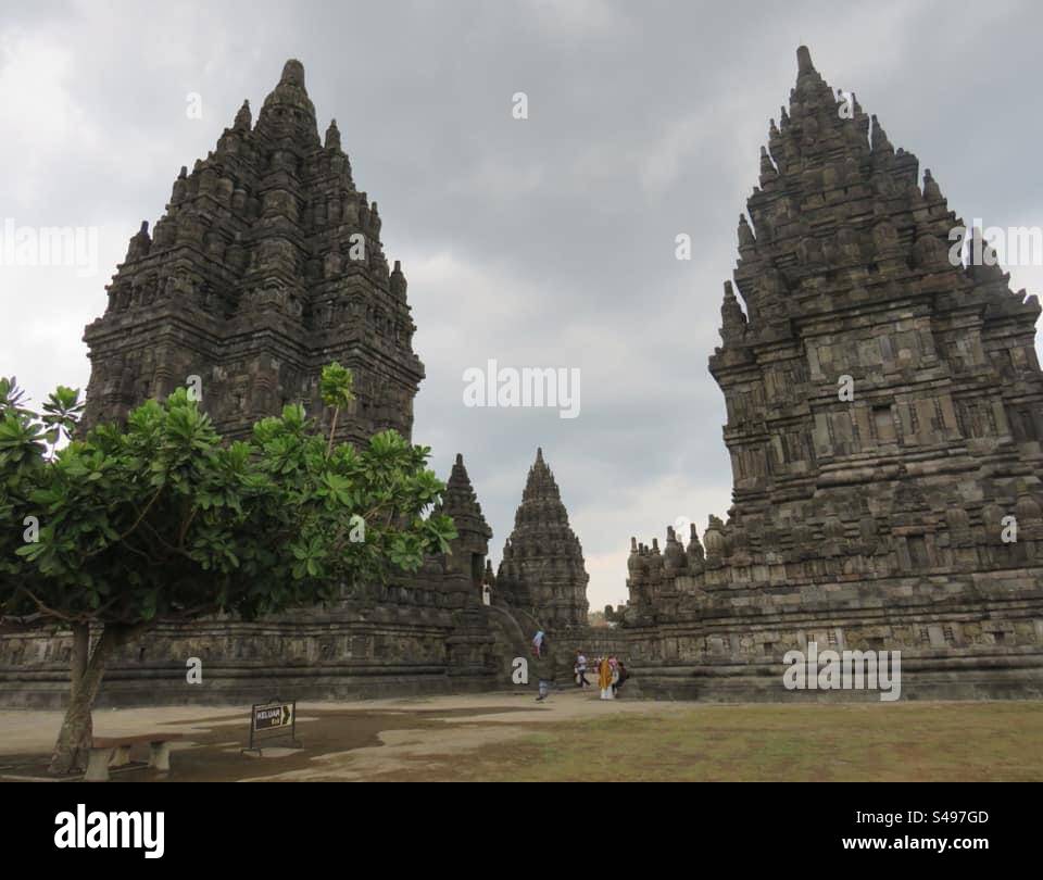 Indonesien prambanan tempel hi-res stock photography and images - Alamy