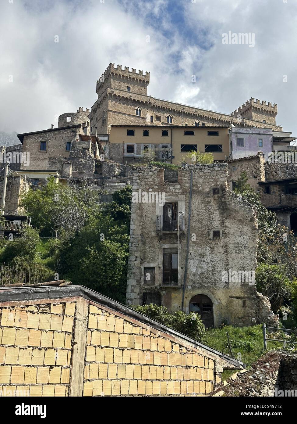 Celano abruzzo italy hi-res stock photography and images - Alamy
