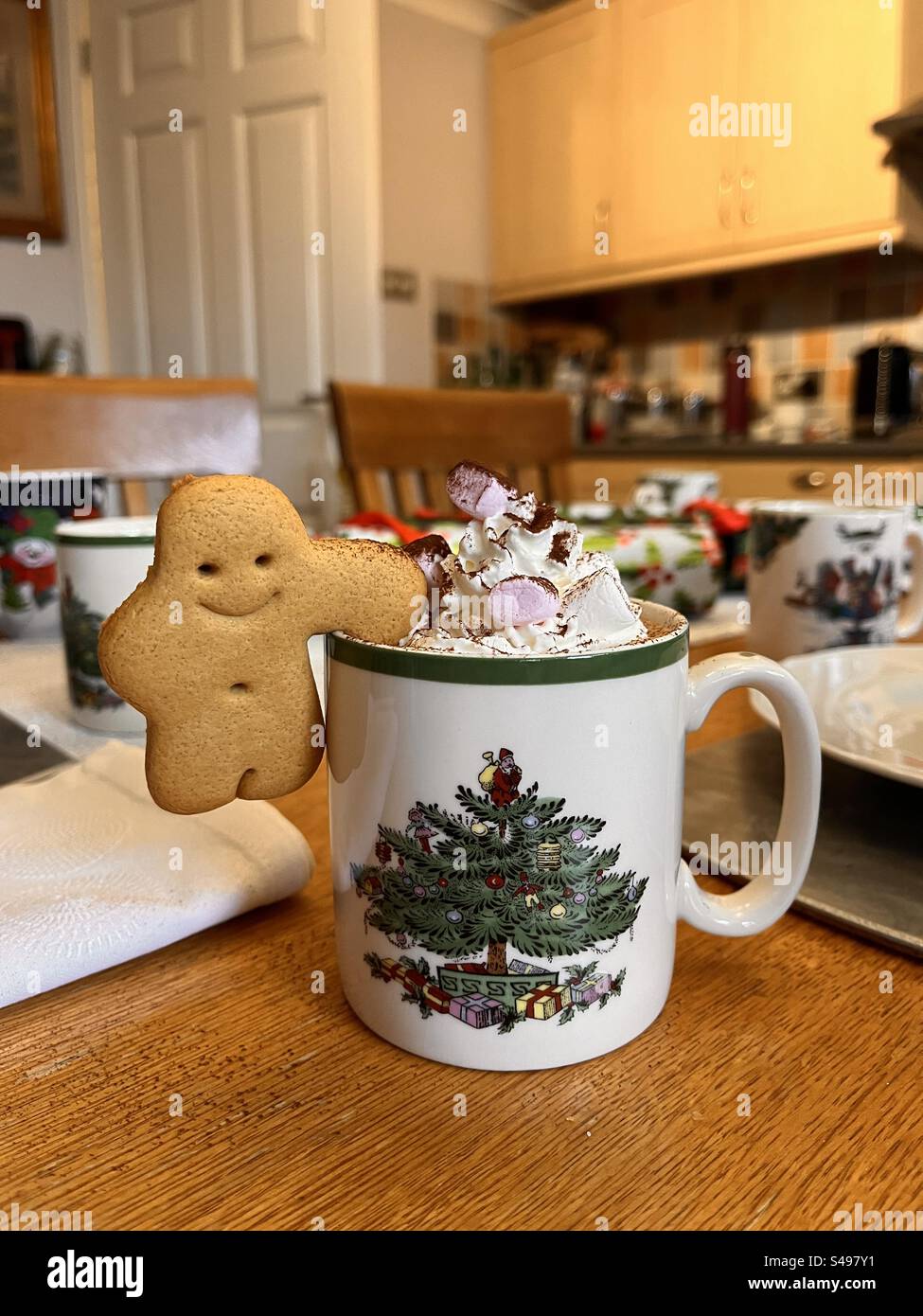 Hug in a mug hi-res stock photography and images - Alamy