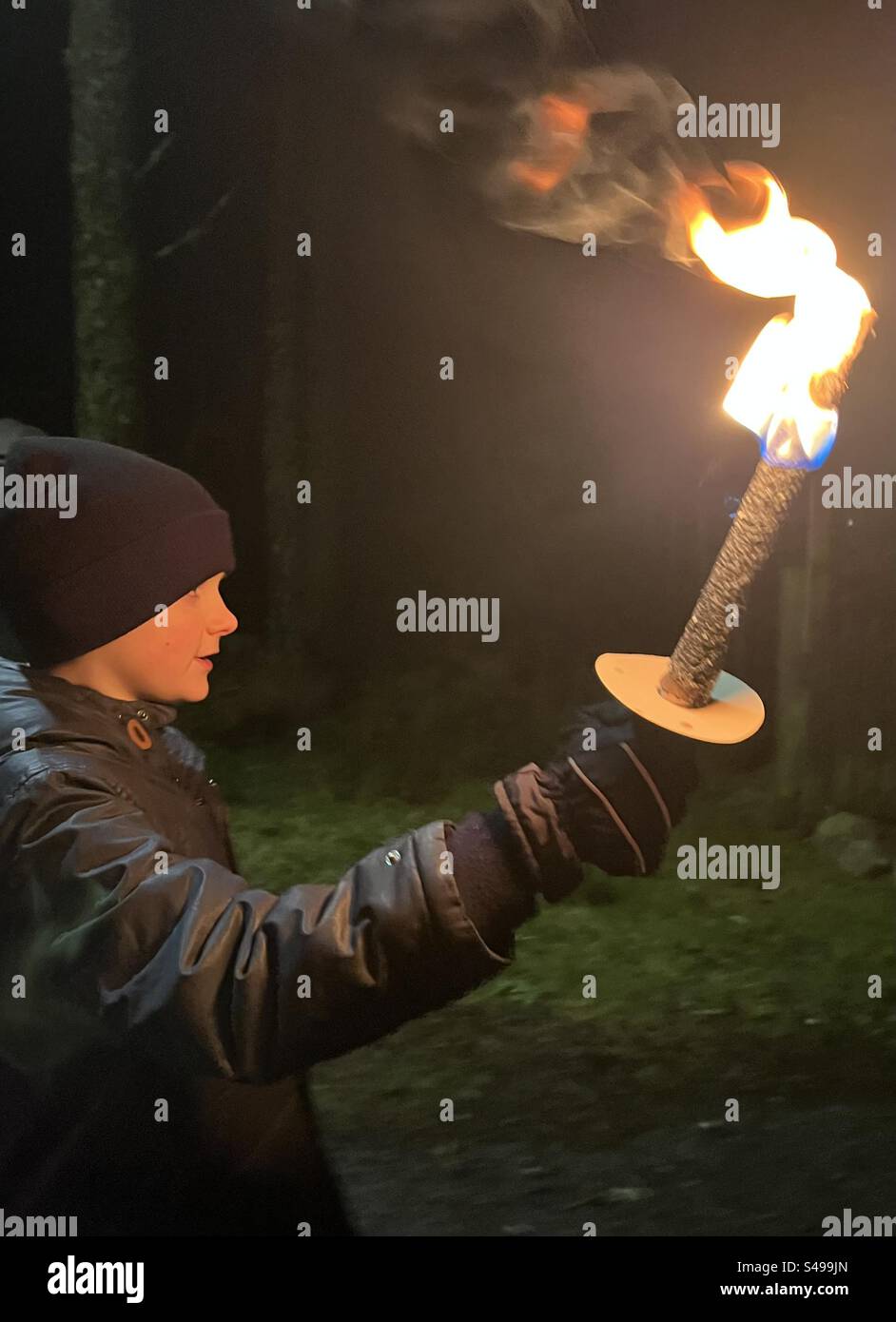 Torch light procession hi-res stock photography and images - Alamy