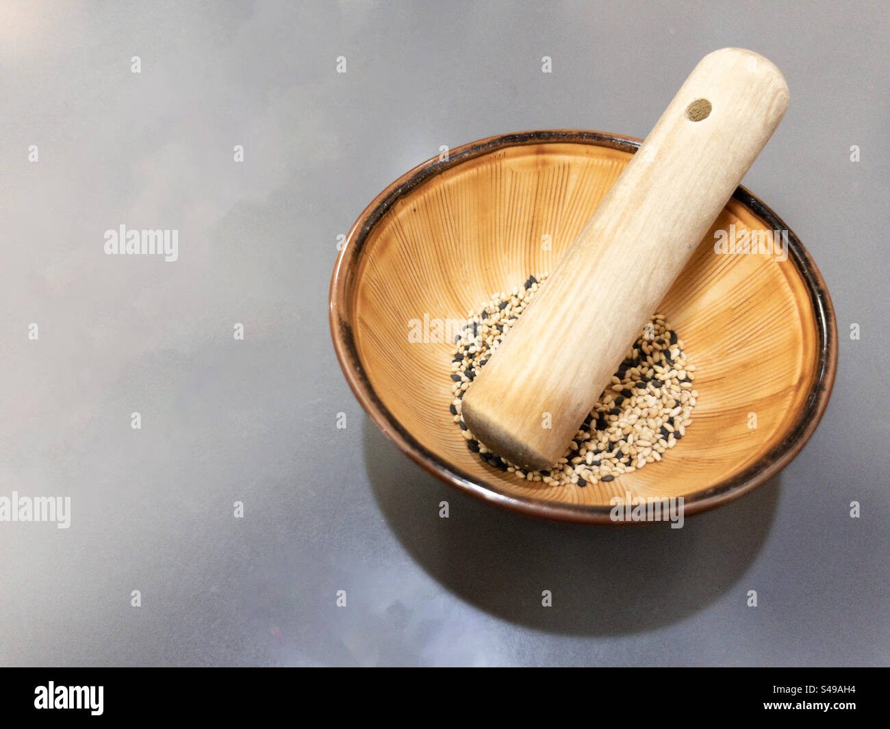 Mortar bowl hi-res stock photography and images - Alamy