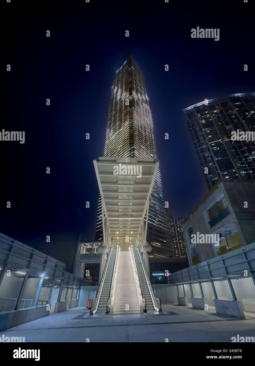 The ICC (international commerce centre), the 2nd tallest building in ...