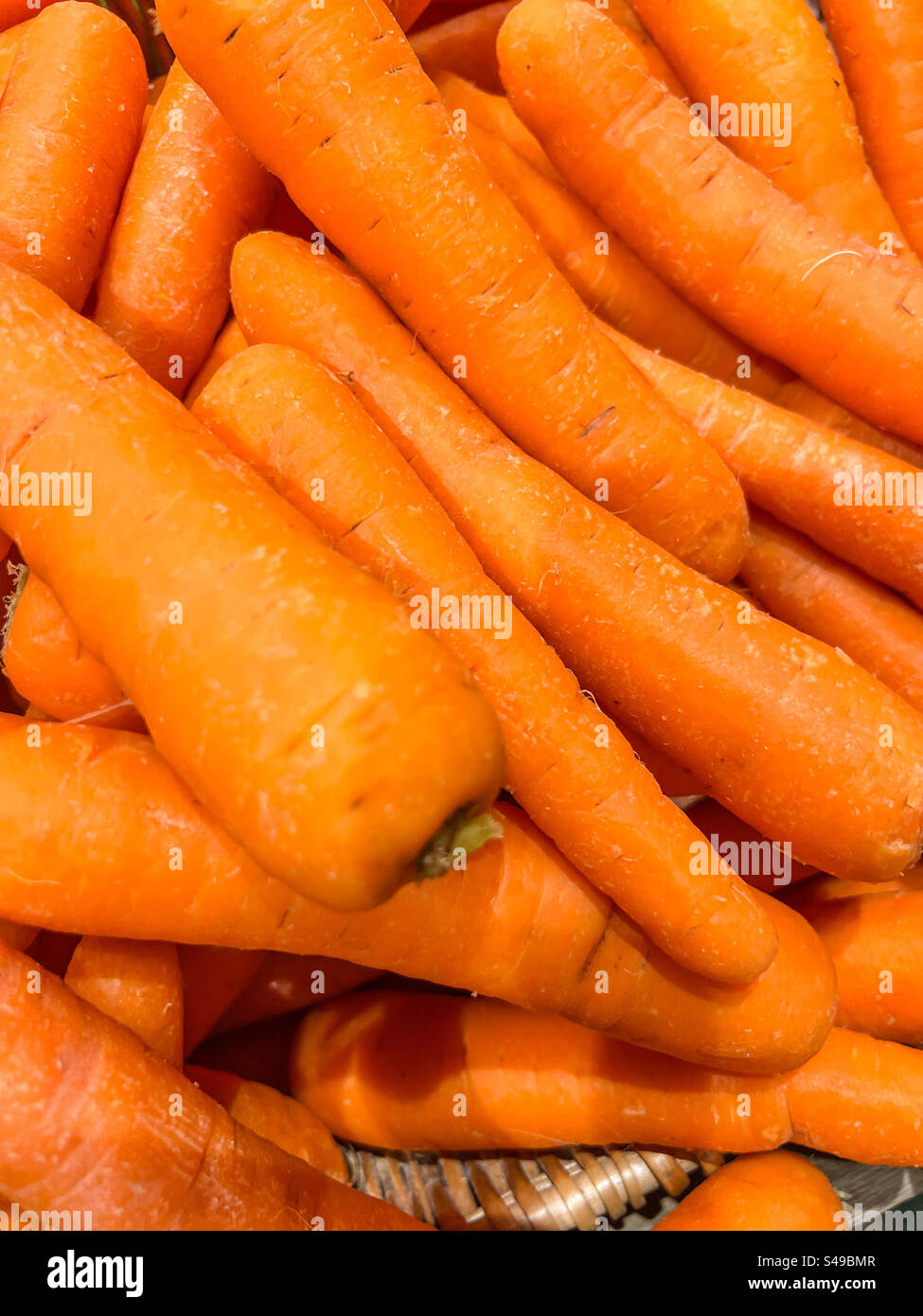 Crunchy carrots hi-res stock photography and images - Alamy