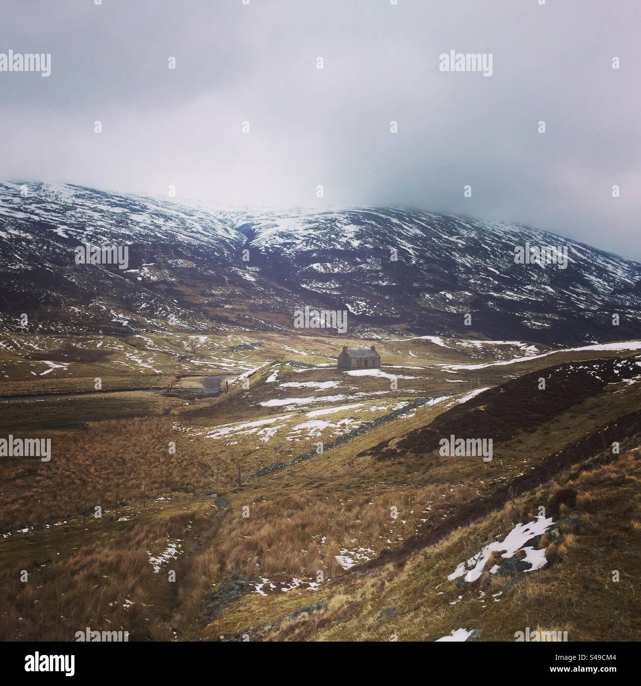 Winter scene scotland hi-res stock photography and images - Alamy