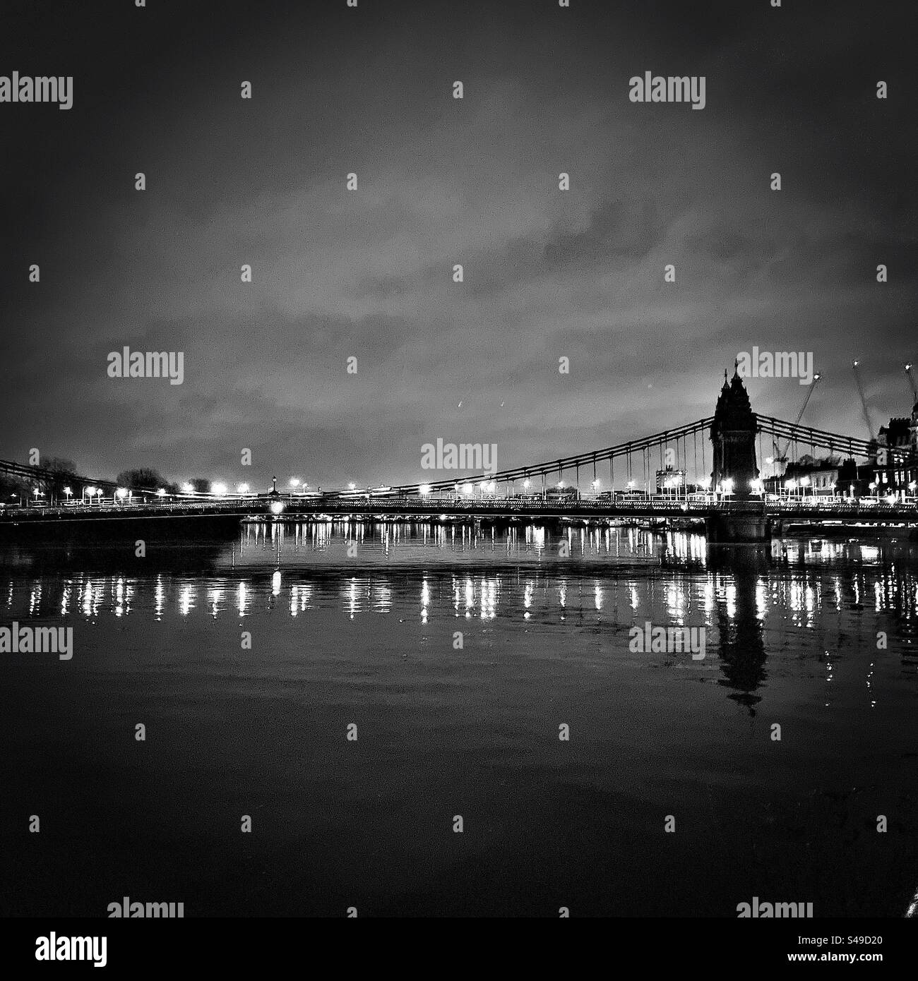 Hammersmith bridge london hi-res stock photography and images - Alamy