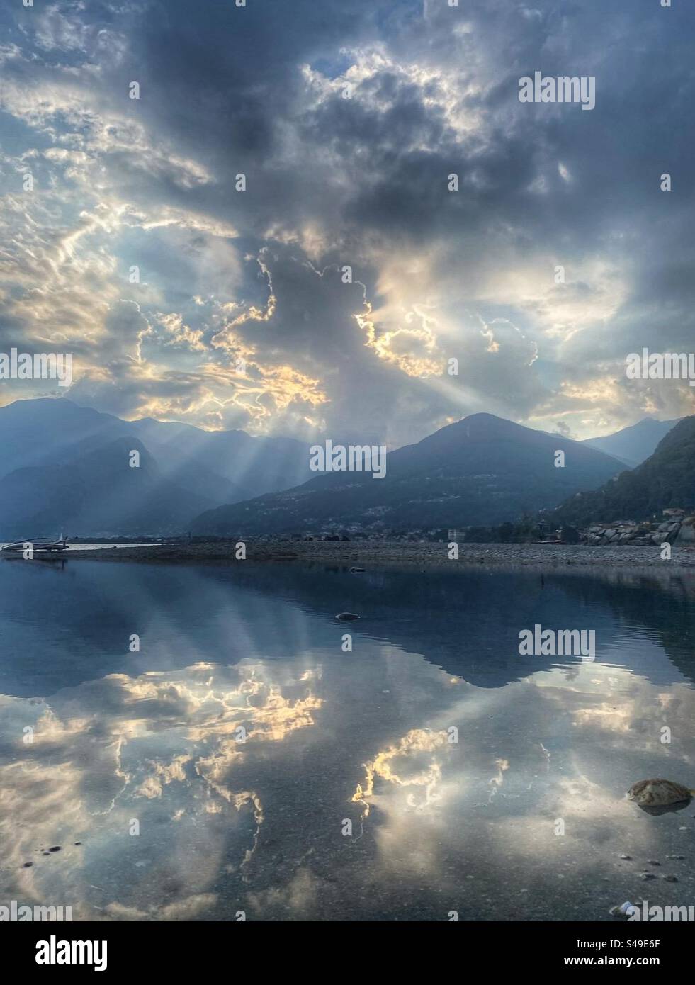 Cielo natura acqua hi-res stock photography and images - Alamy