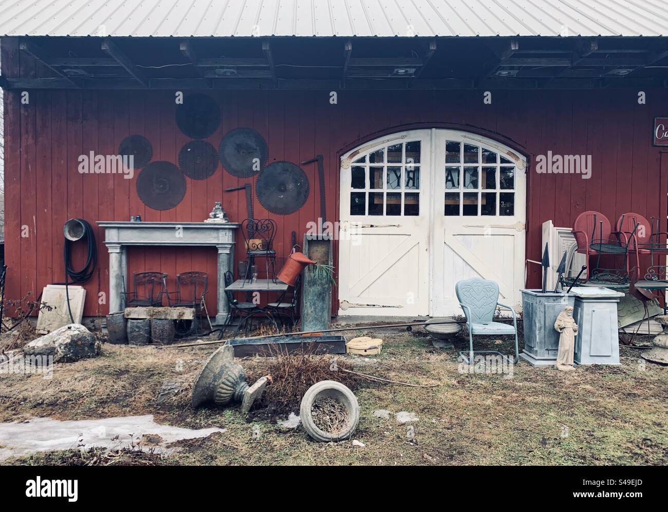 Antique shop door hi-res stock photography and images - Alamy