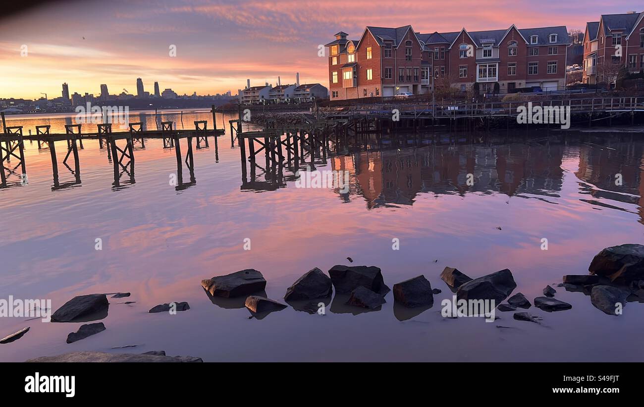 Morning sunset hi-res stock photography and images - Alamy