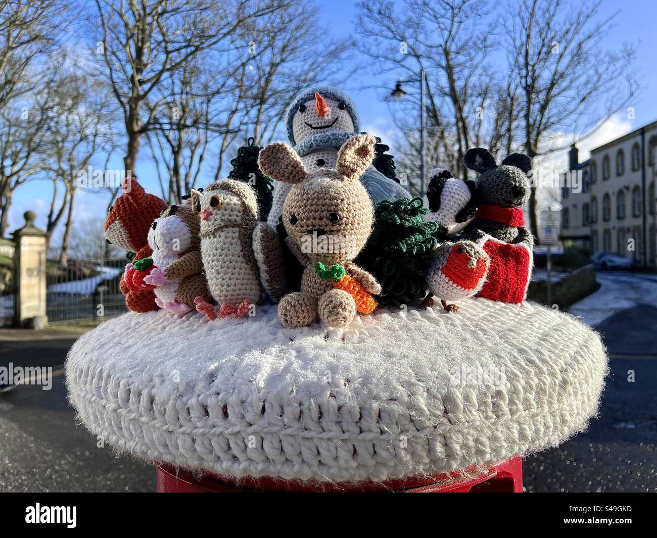 Pillar box topper hi-res stock photography and images - Alamy
